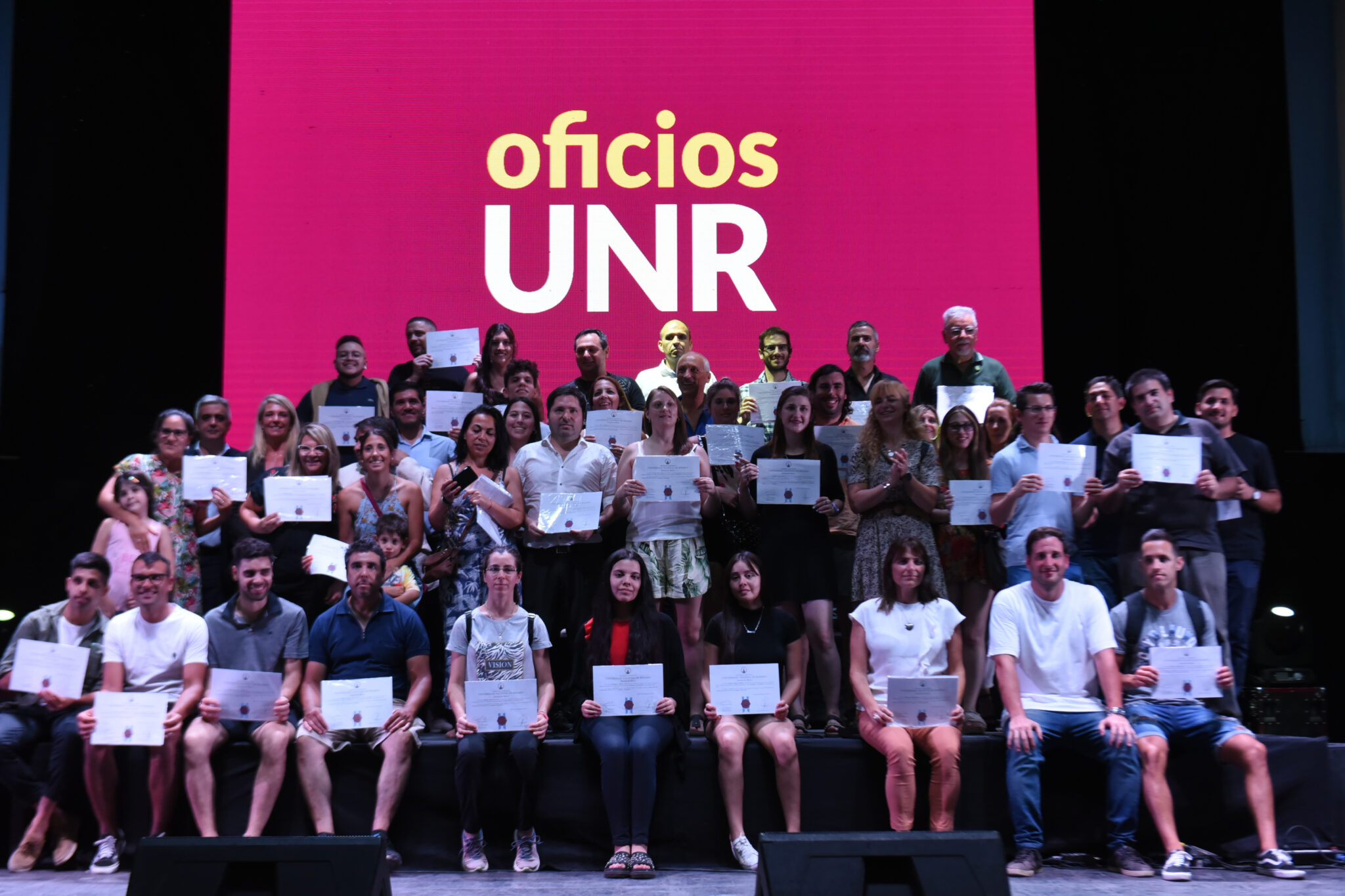 La Escuela de Oficios entregó diplomas a 2000 graduados - Universidad ...